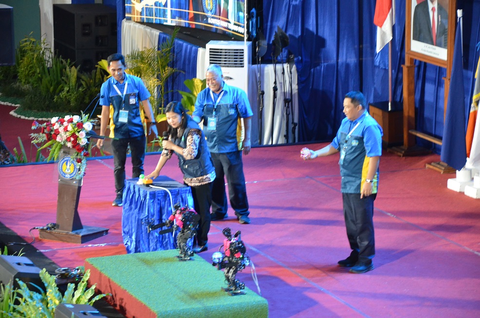 Encouraging the Spirit of Innovation in Unmanned Aircraft Technology ...